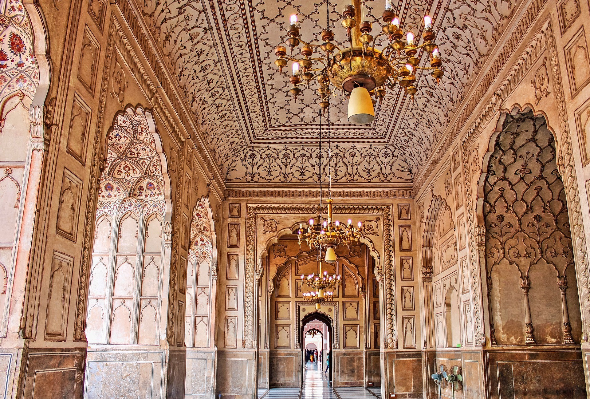 8 Reasons Why Pakistan should be on your Bucket List